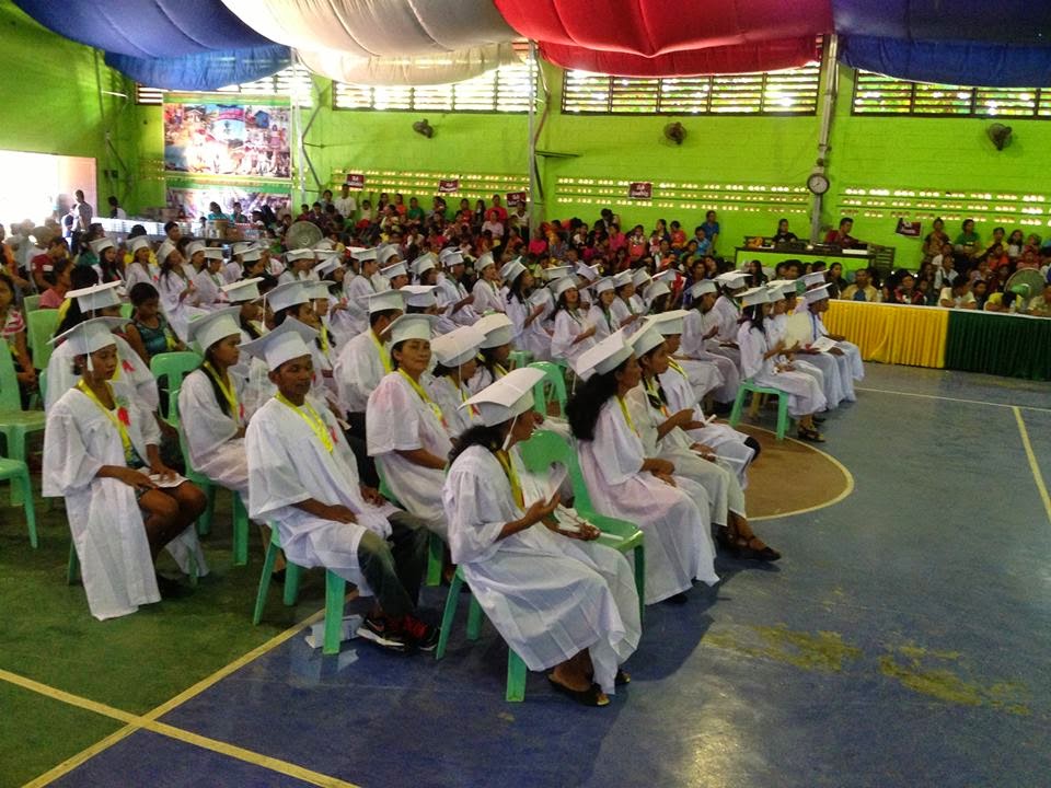 SVD Philippines: ALS Graduation in Palawan