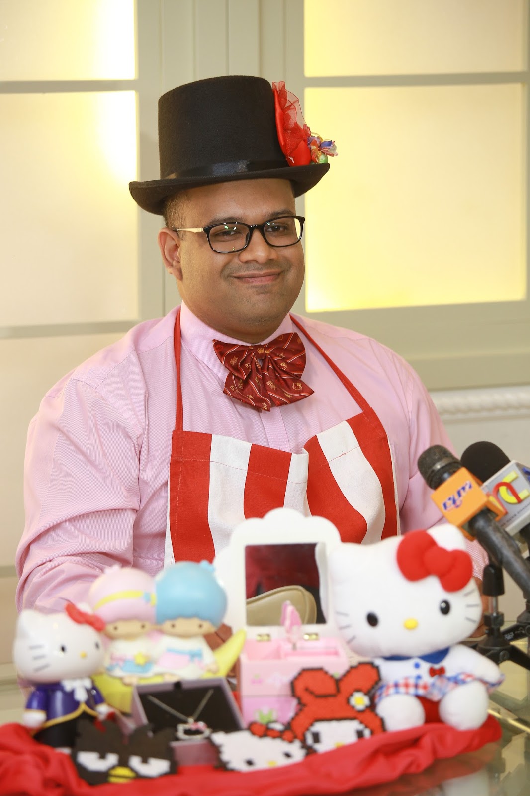 SANRIO HELLO KITTY TOWN Presents the Sweetest Show in Town, The Candy ...