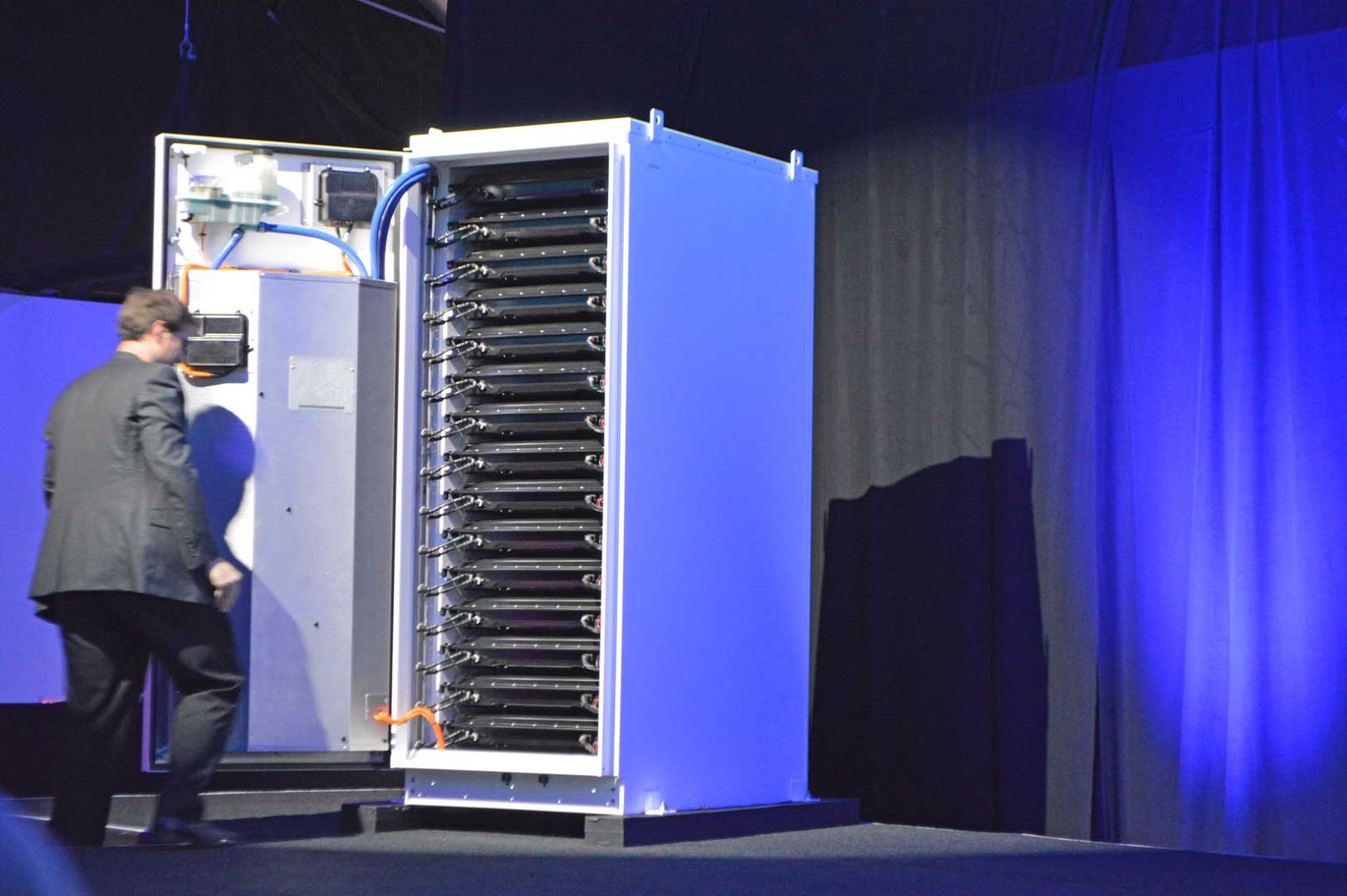 Tesla doblará la capacidad de las Powerpack y Powerwall con un nuevo ...