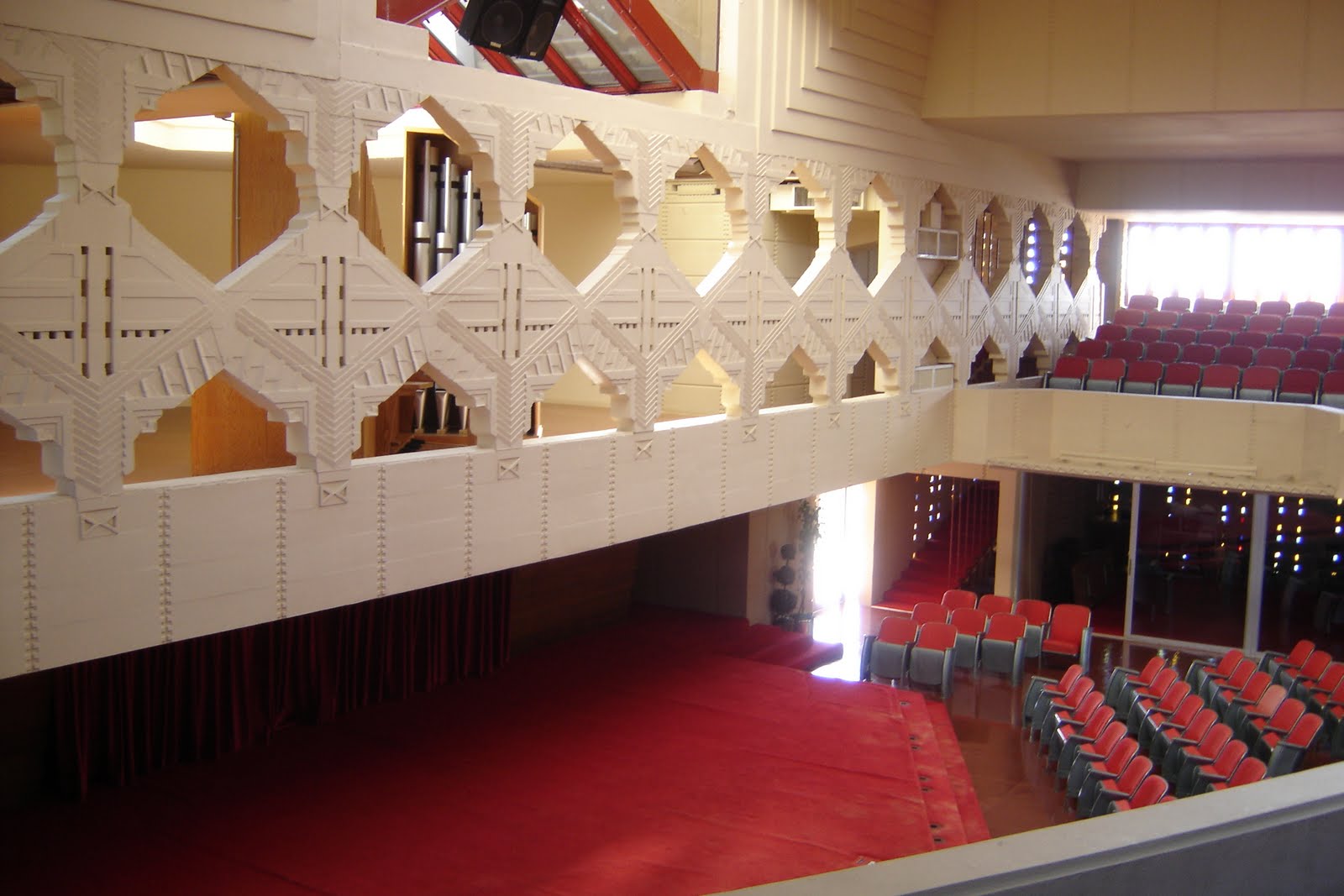 Places To Go, Buildings To See: Annie Pfeiffer Chapel Interior ...