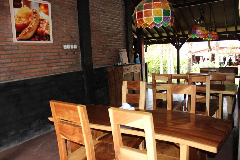 Rumah Sosis Bandung - Batu - Food, Travel and Lifestyle Blog