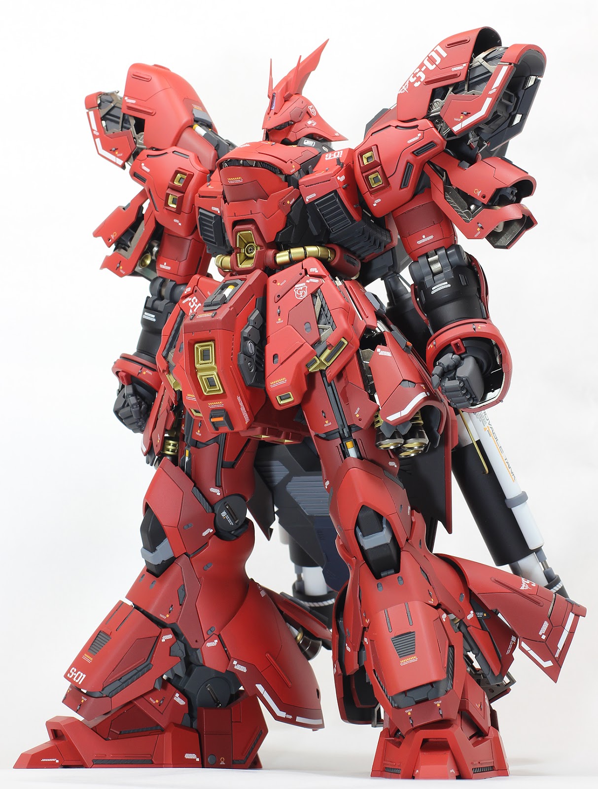 GUNDAM GUY: MG 1/100 Sazabi Ver. Ka - Customized Build