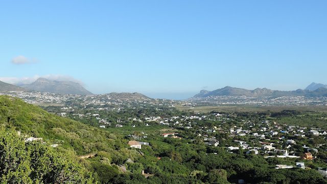 Travel with Kevin and Ruth: First Impressions of Cape Town