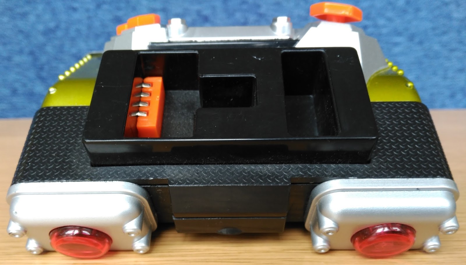 Retro Ordenadores Orty: Consola Jakks Pacific Bio Bytes 04 (2007) (1)