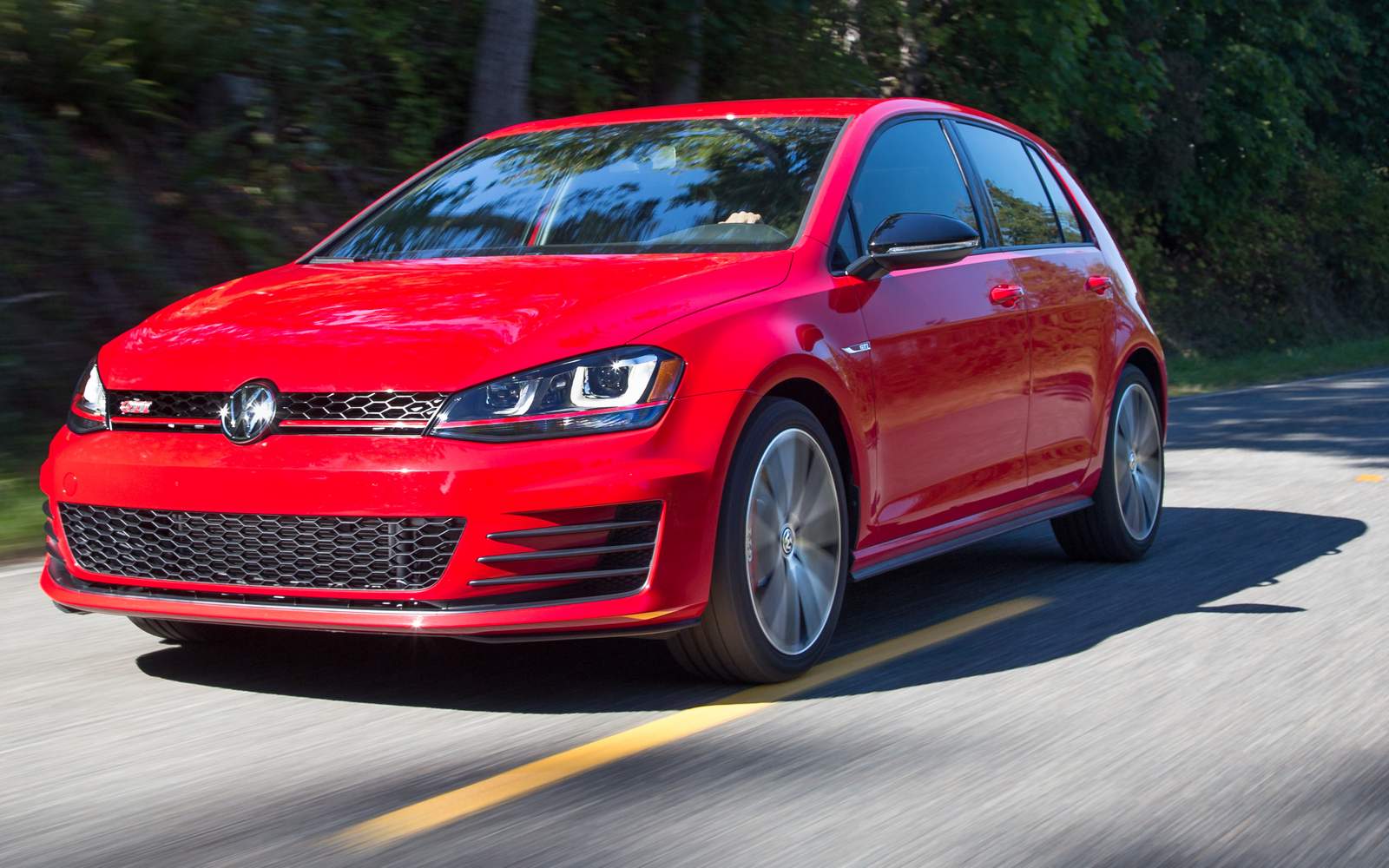 VW Golf GTI 2017 Sport: vídeo e detalhes - versão dos EUA