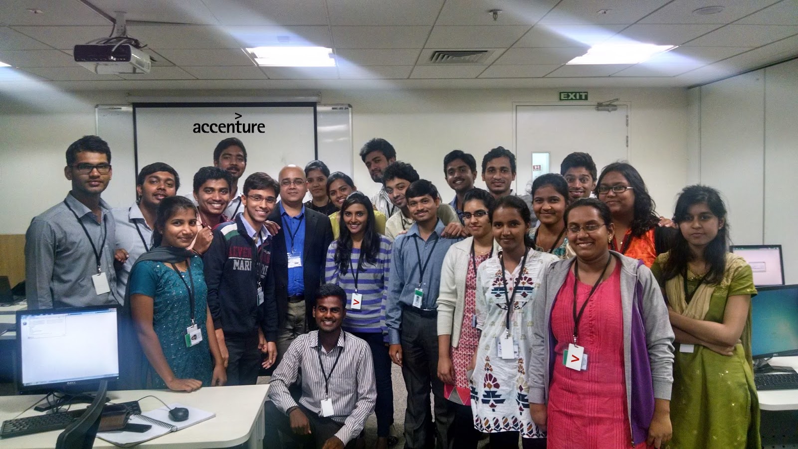 ACCENTURE IMMEDIATE RECRUITMENT FOR FRESHERS/EXPERIENCED ON MAR 2017 ...