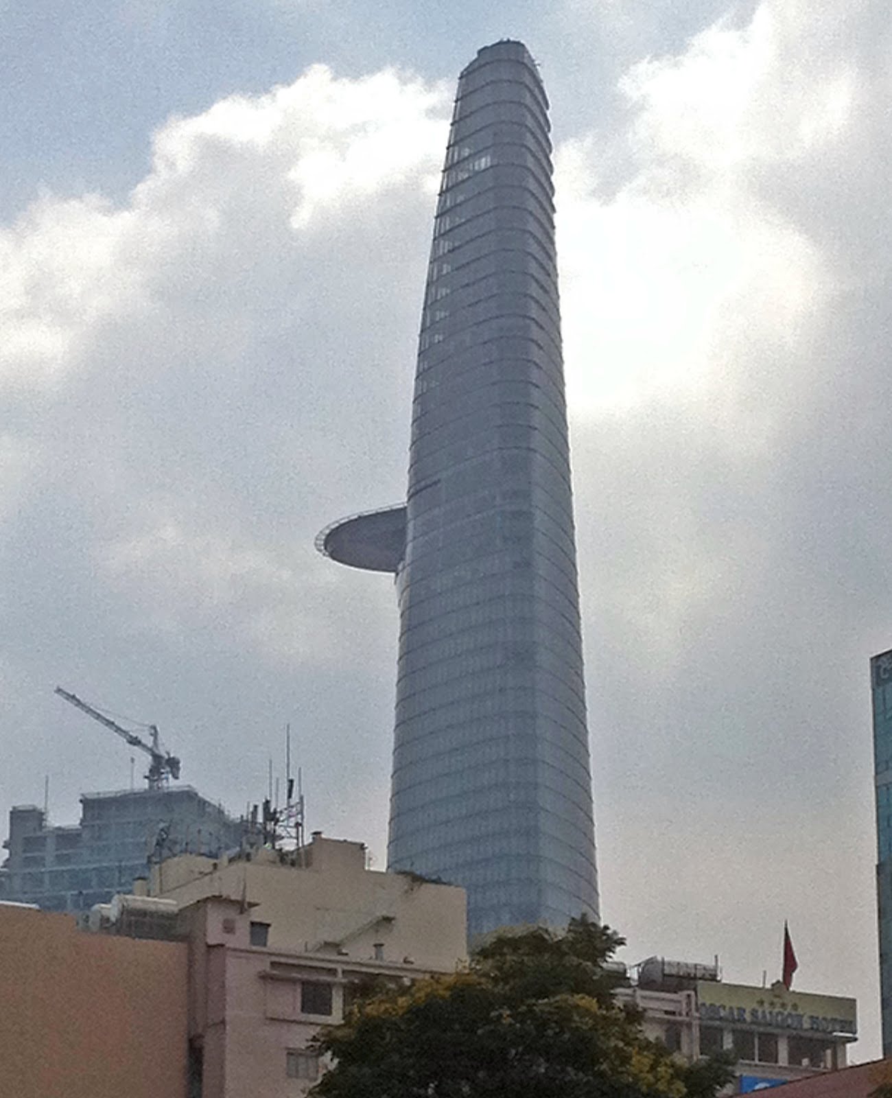 Charme Vietnam: VIETNAM: VIETNAM SAIGON SEHENSWÜRDIGKEITEN - BITEXCO FINANCIAL TOWER