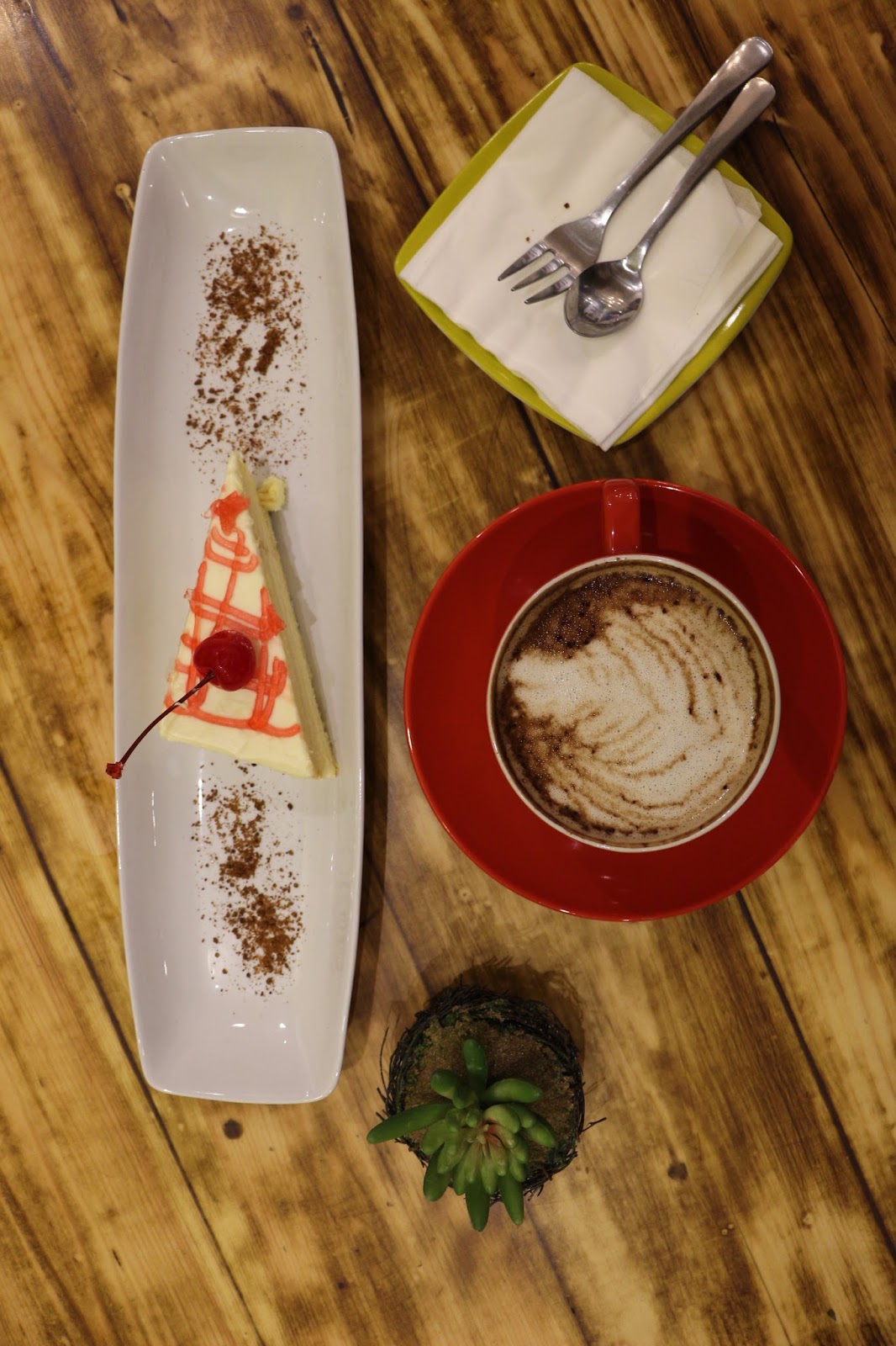 Nikmatnya Cheese Cake di Cupfee - Tukang Jalan Jajan