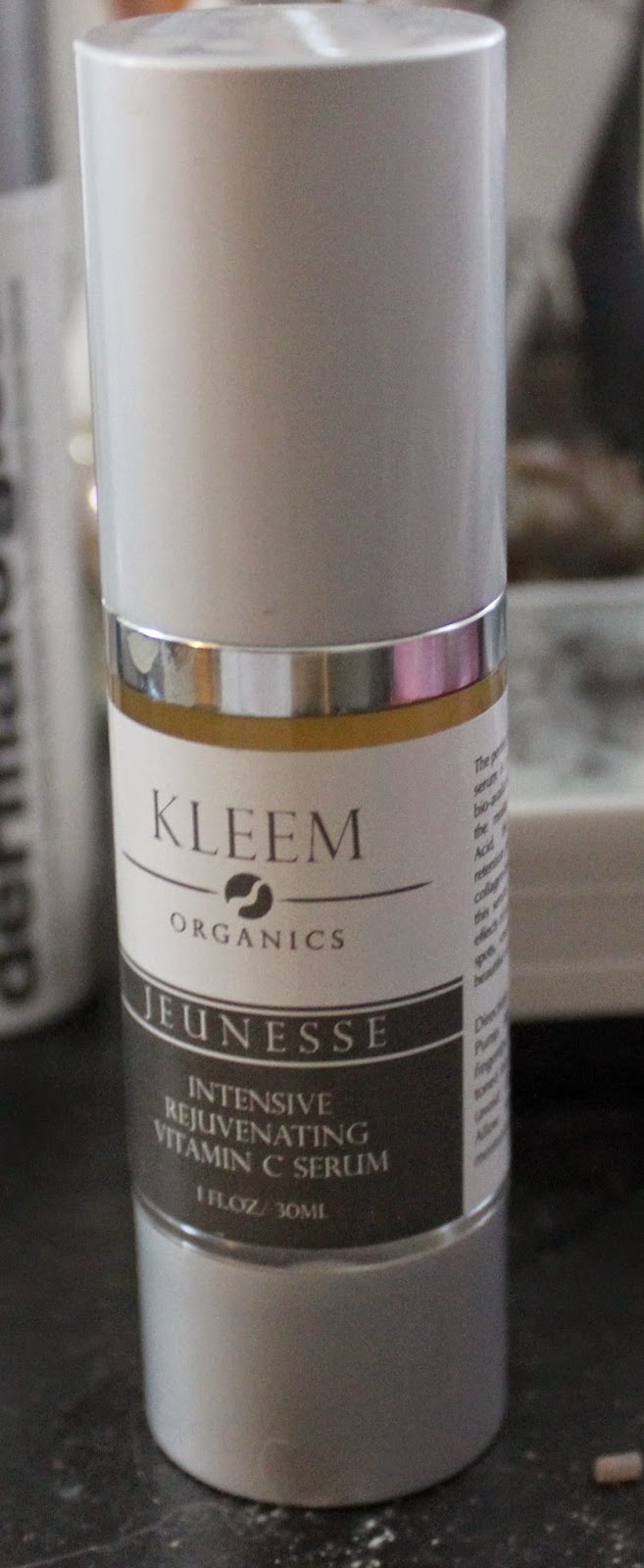 Kleem Organics Vitamin C Serum Review | Nik, the Makeup Junkie | Bloglovin’