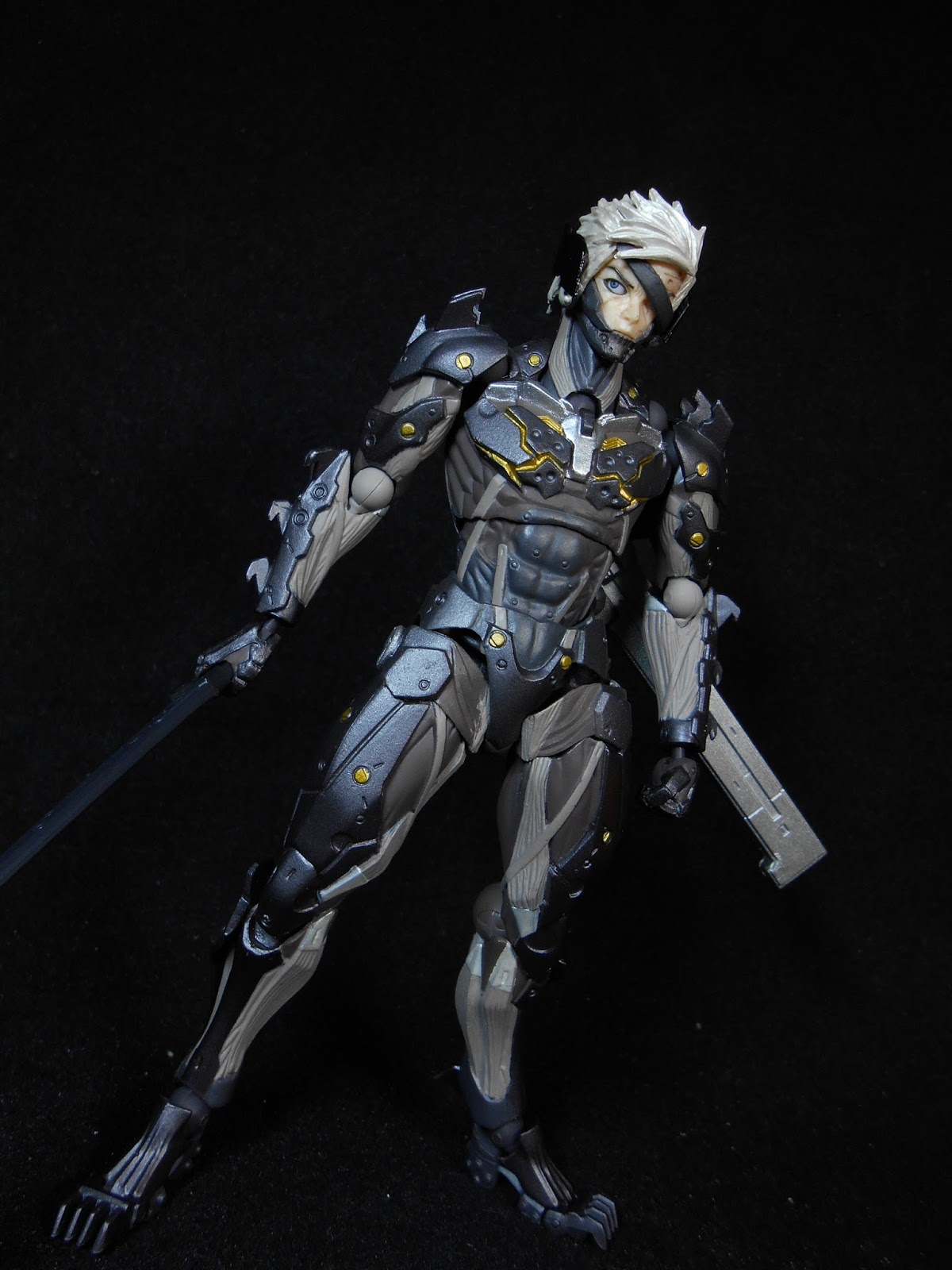 Review: Revoltech Yamaguchi Raiden | Night's Corner