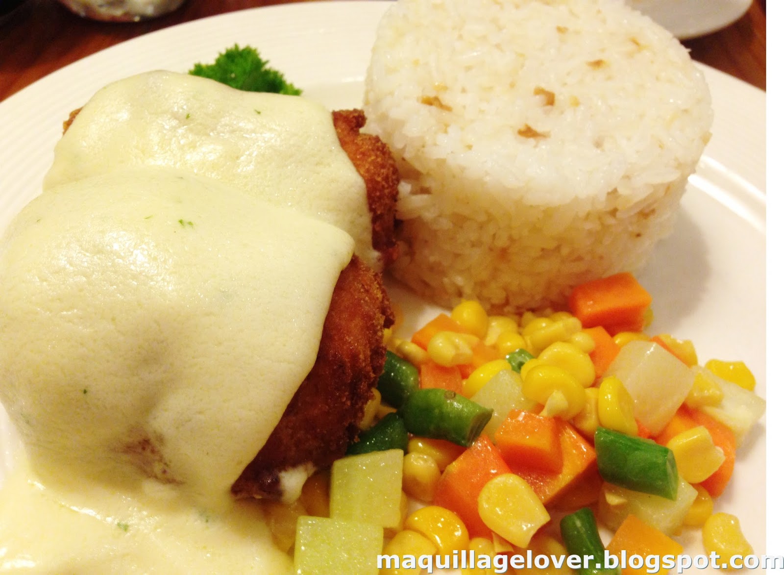 Maquillage Lover: Comfort Food at Conti's Bakeshop and Restaurant