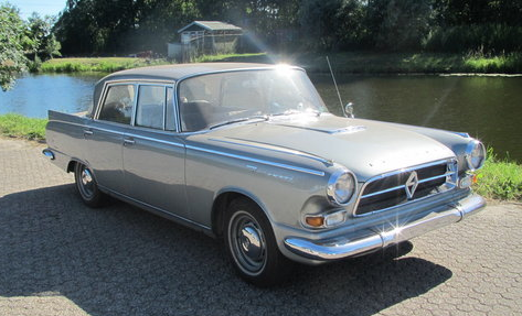 Car Style Critic: Borgward's Large P100 Sedan