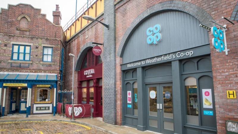 Coronation Street Blog: Dev vs Rita - The Battle for the Bottom end of ...