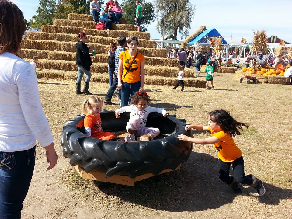 Play St. Louis: Thies Farm (Pumpkinland), Maryland Heights