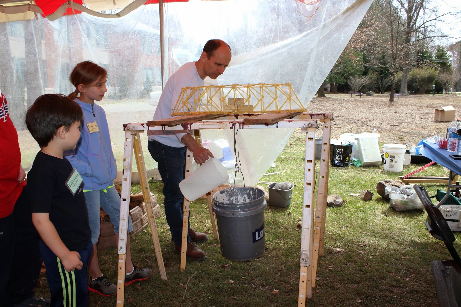 Science Through the Eyes of a Child: Spaghetti Bridge Challenge ...