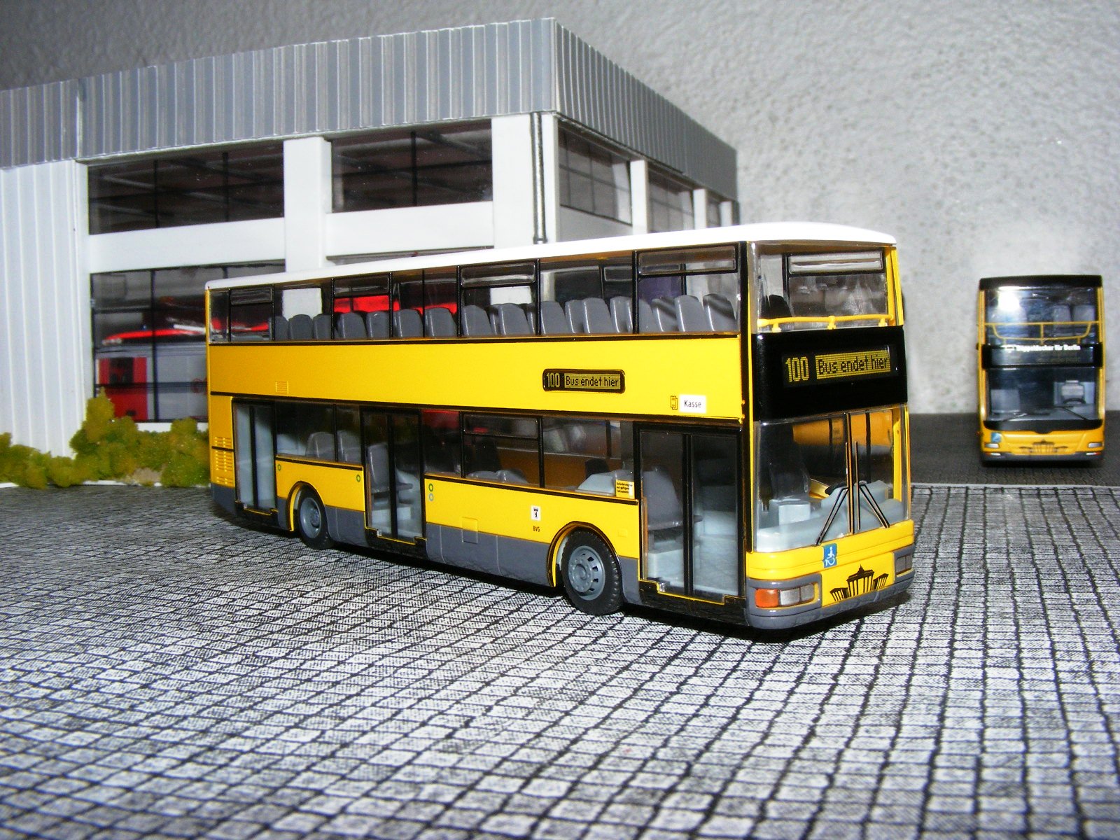 PORTUGAL BUSES DESIGN: BVG - MAN DN95