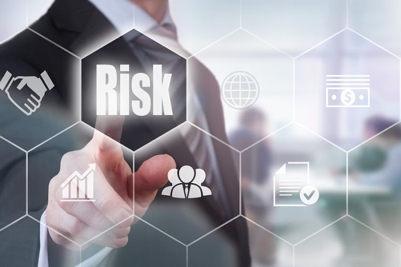 7 Common Types of Business Risks (and How to Mitigate Them)