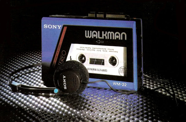 RETRO KIMMER'S BLOG: THE FIRST SONY WALKMAN LAUNCHED JULY 1 1979!