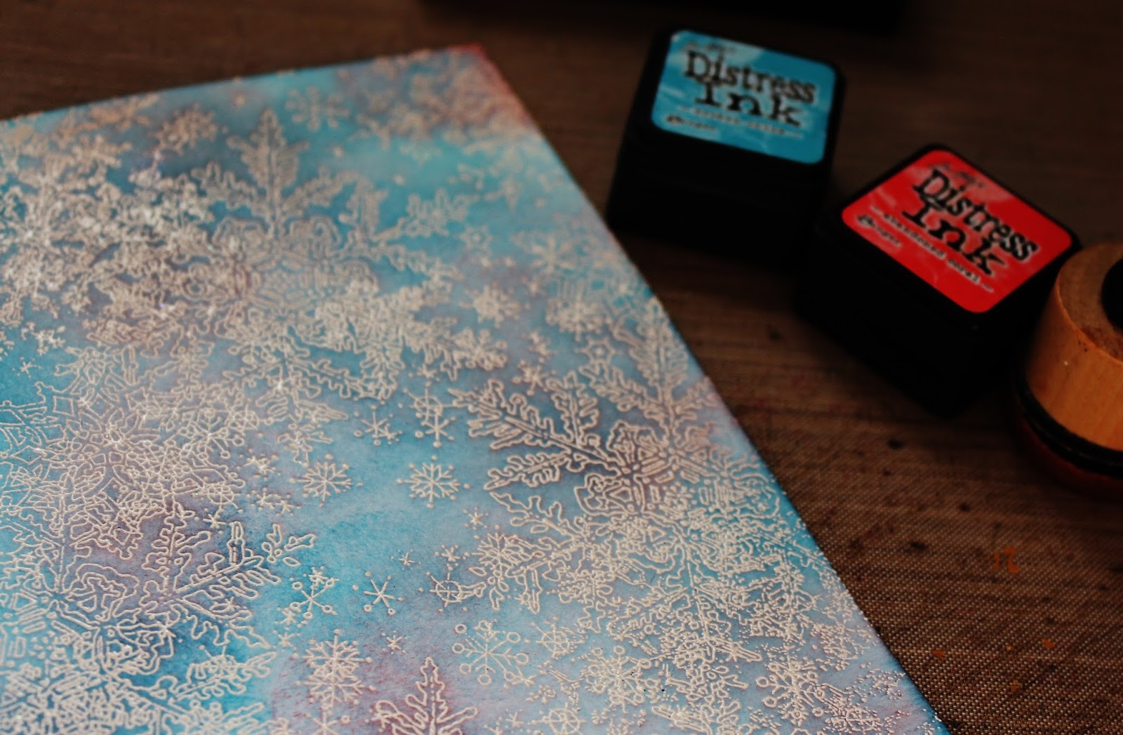 Pam Bray Designs: A Girl with Flair: Snowman Tree with Stampendous