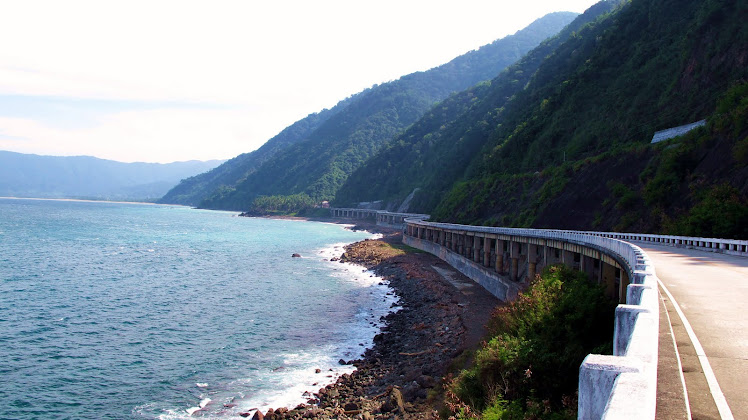 3 DAYS / 2 NIGHTS CREAM COLORED SAND PAGUDPUD BEACH TOUR