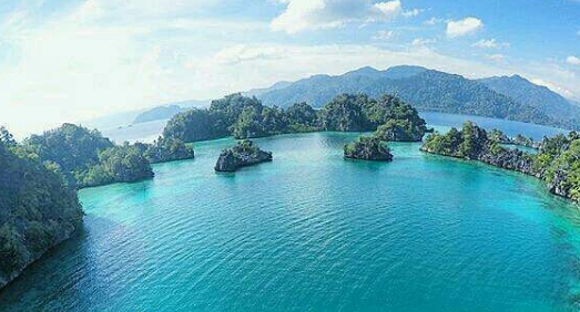 Wisata Mengagumkan di Morowali, Sulawesi Tengah - Adik Ingusan