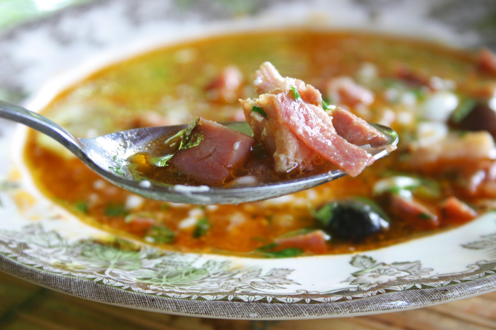 Effortnesslessly: Solyanka Soup