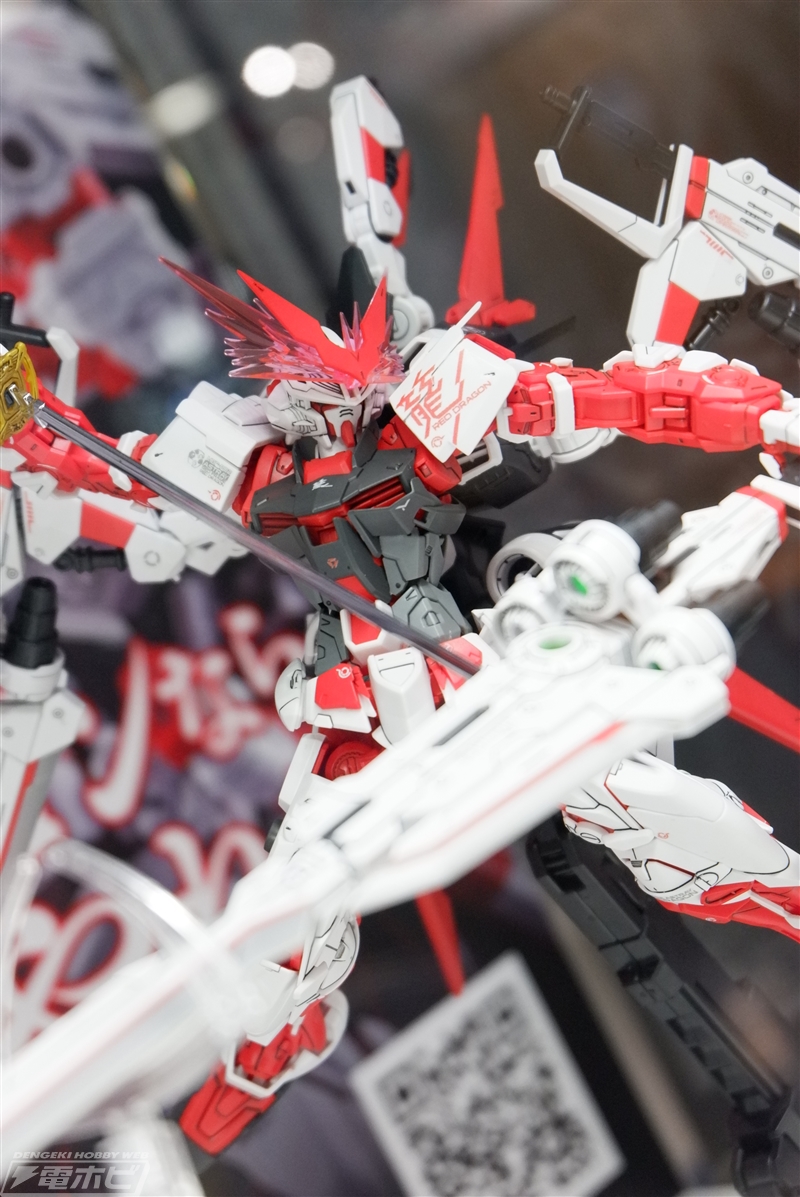 P-Bandai: MG 1/100 Gundam Astray Red Dragon on Display at NEXT PHASE ...