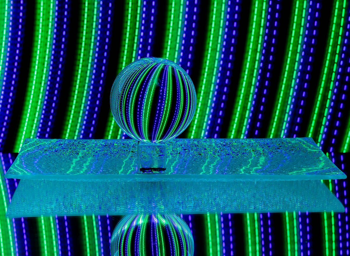 Bitstop: Refraction in a Glass Ball