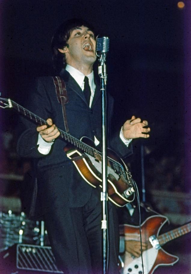 Rare Color Photographs of The Beatles' First U.S. Tour in 1964 ...