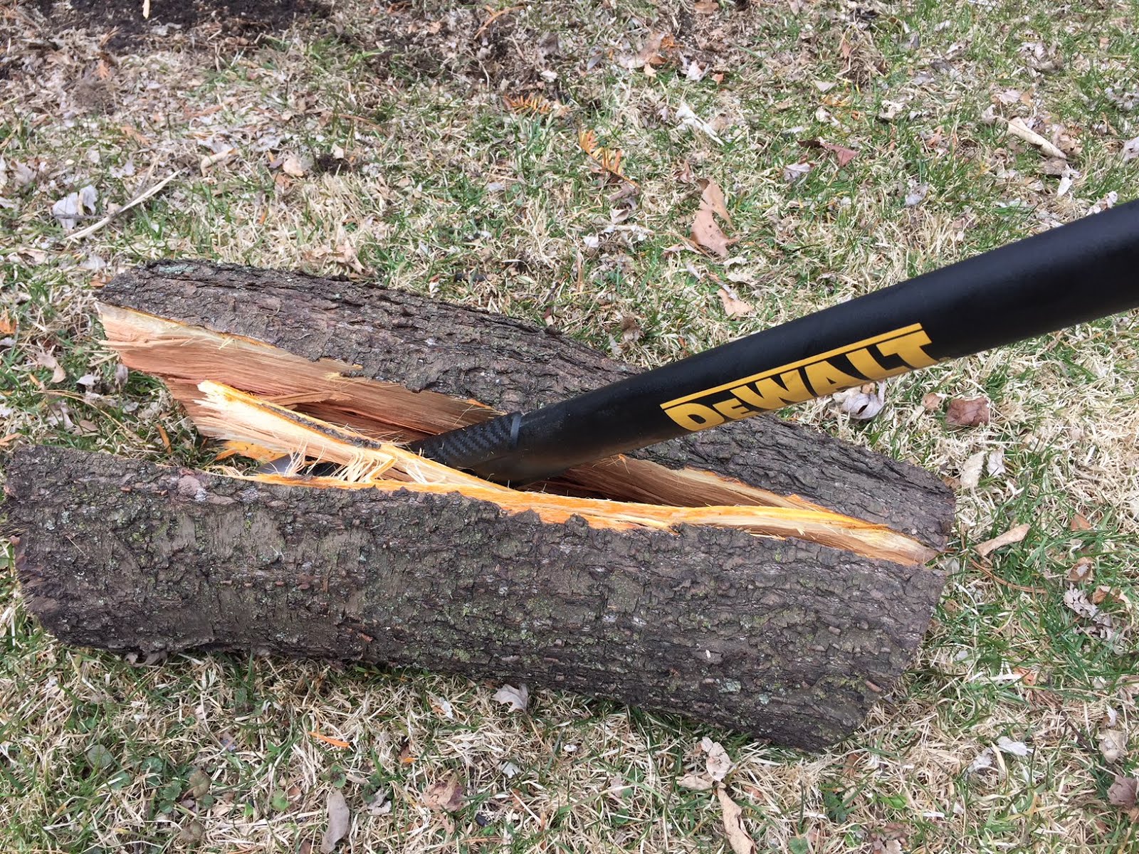 Every goddamn day: 09/23/23: Cool tools #1: DeWalt Log-Splitting Axe