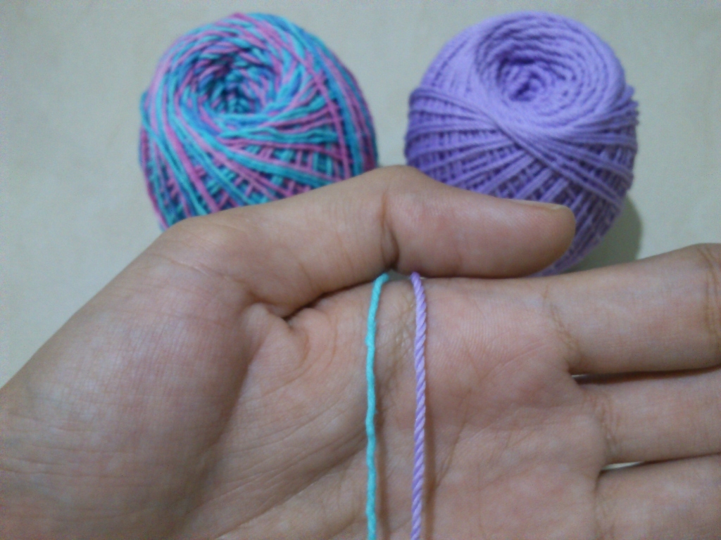 Kerajinan Tangan "rajutan": MACAM-MACAM JENIS BENANG RAJUT DAN PERBEDAANNYA