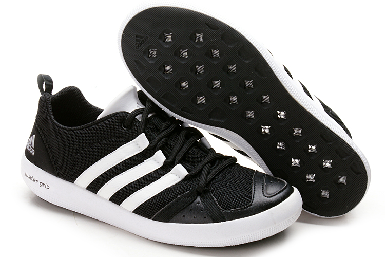 SneakerAdiBox: Adidas Sand Beach (Black & White)