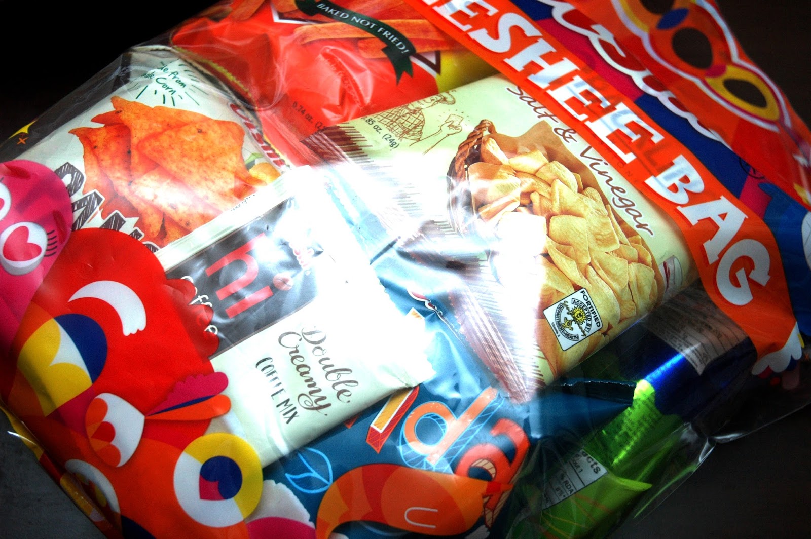 DUDE FOR FOOD: Oishi Holidays with Oishi's Cuckoo Bag, Weeshee Bag and ...