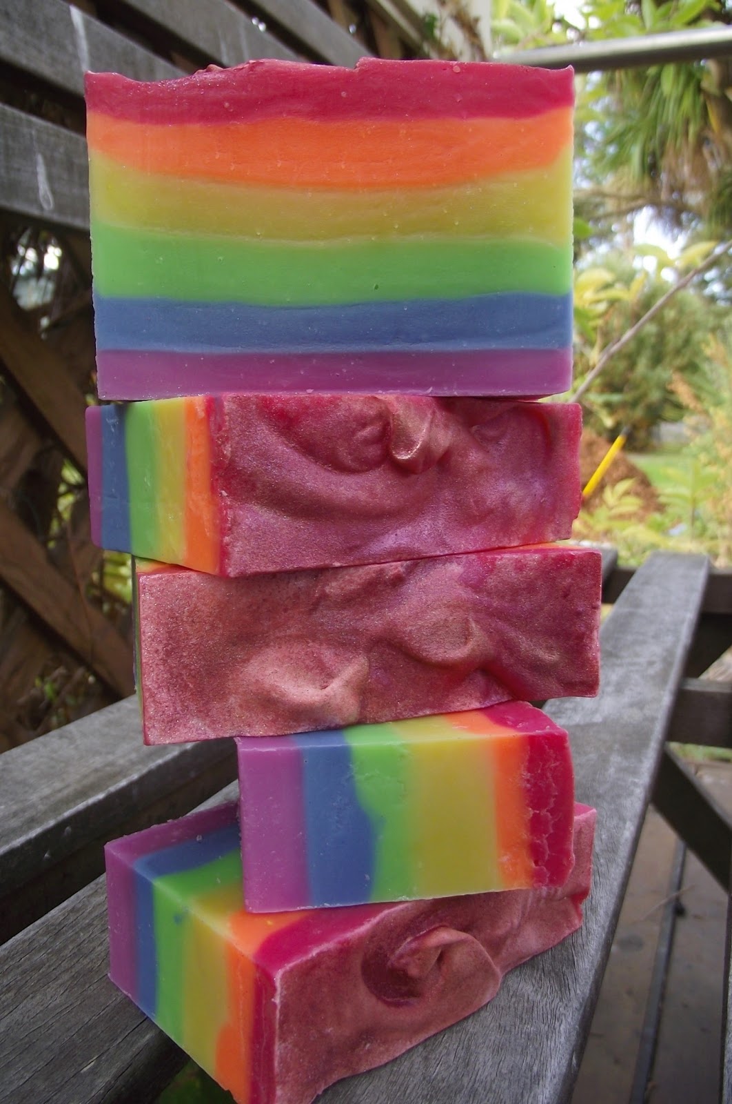 The Curing Room - Heart Berry Soap: Rainbow Soap Tutorial