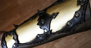 Vambrace steampunk avec plaque de métal | Ethis Crea