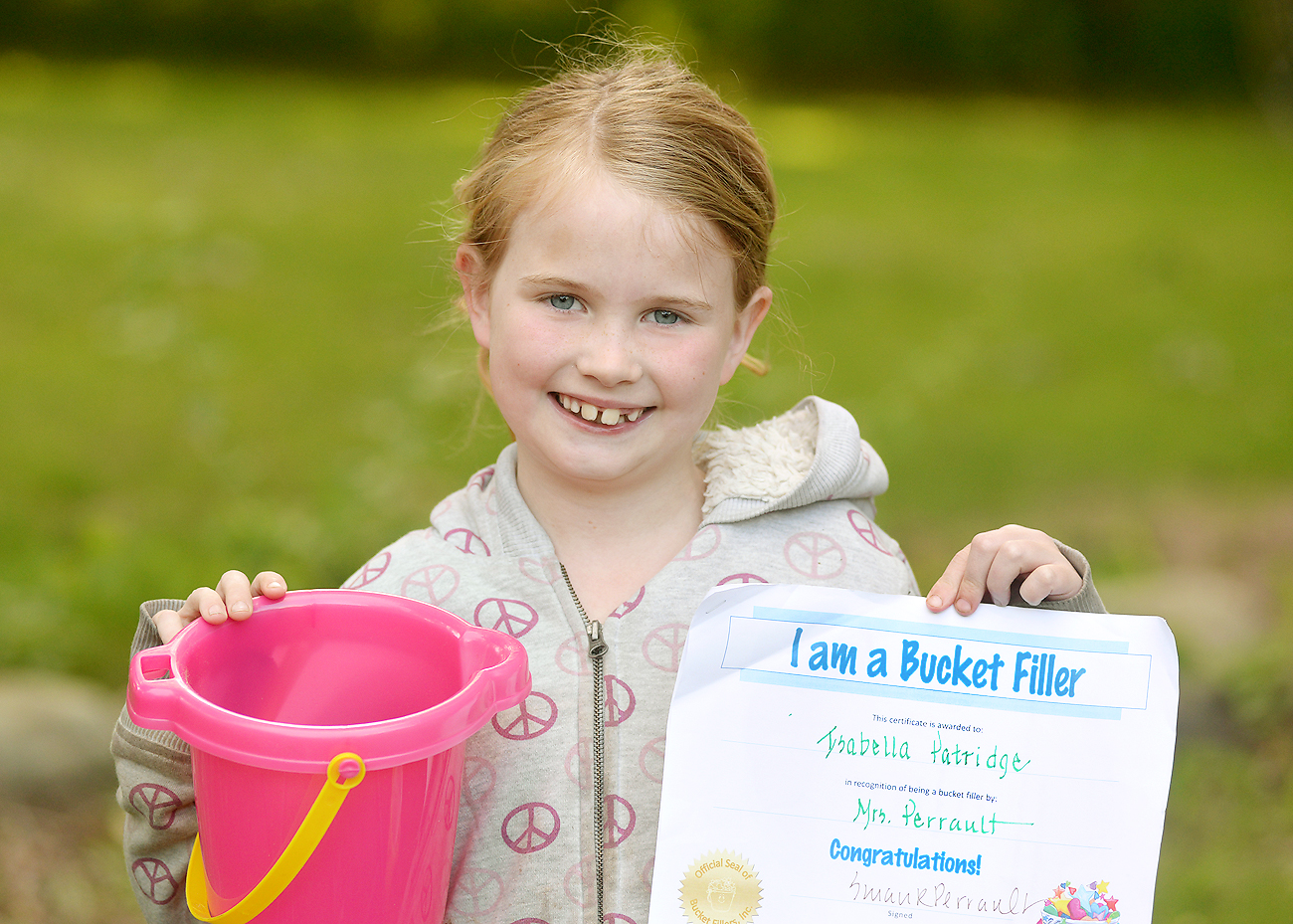 Captured Memories...: Bucket fillers