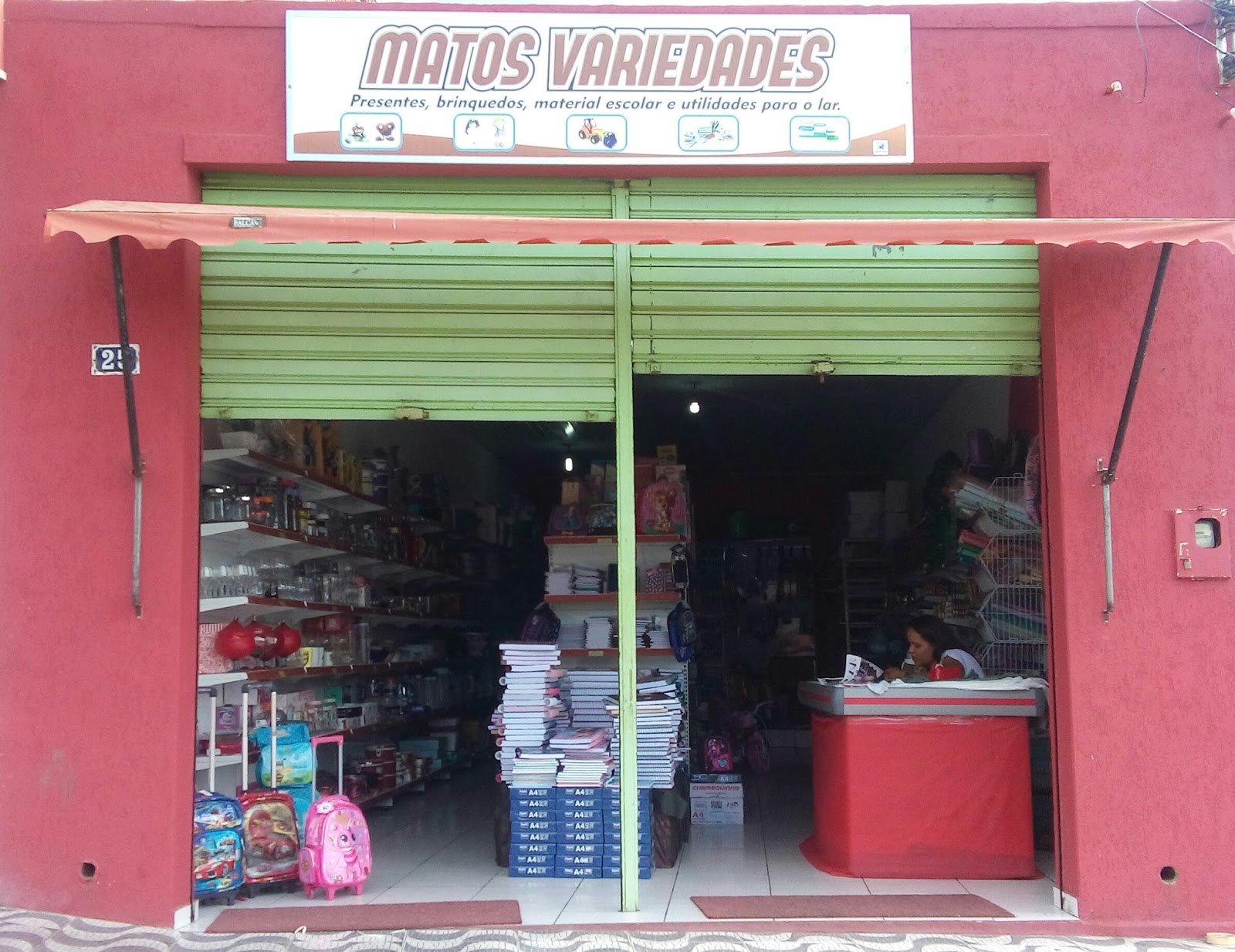 Mairi News: Material Escolar é na loja Matos Variedades!