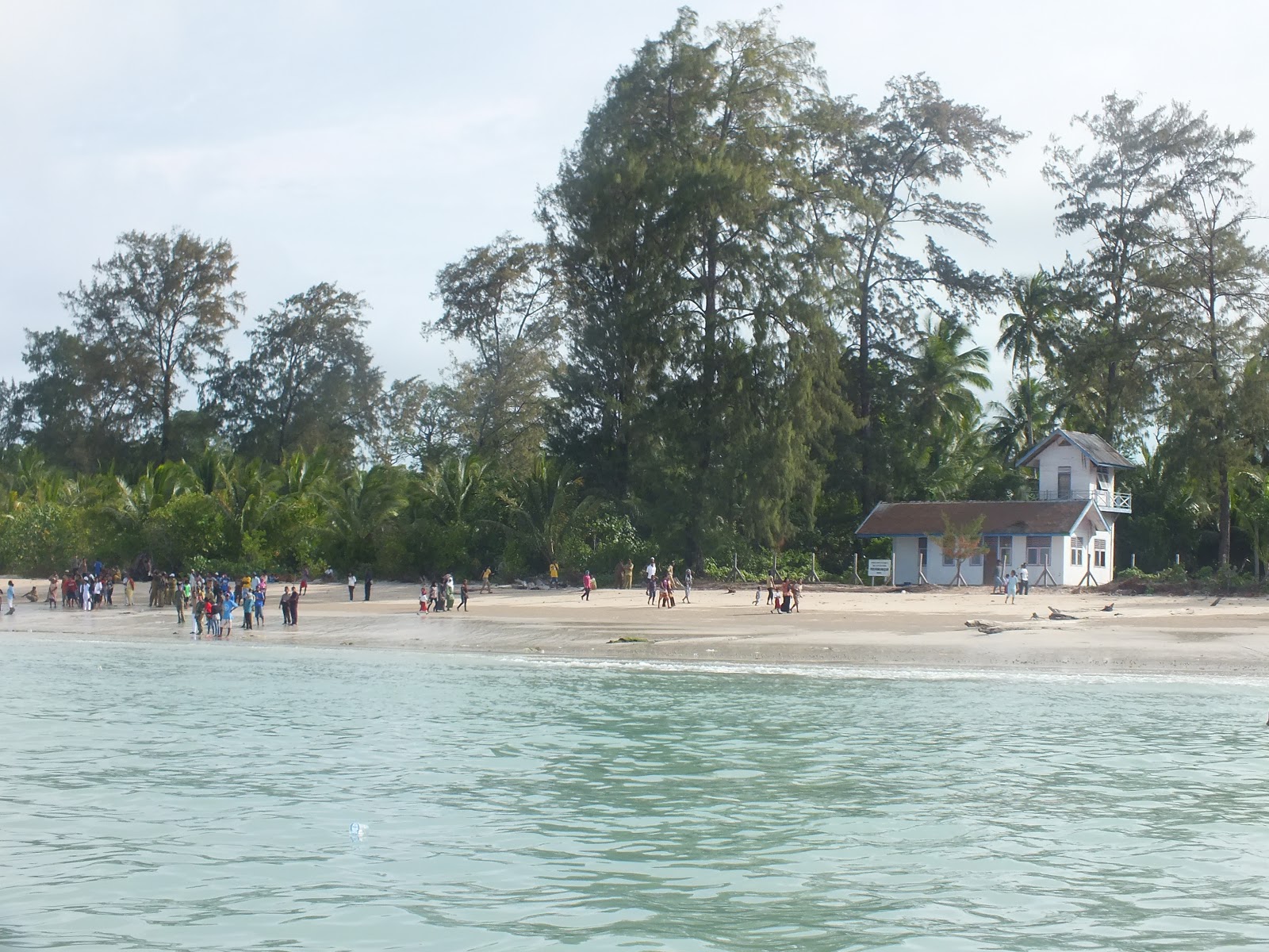 THE CULTURE OF ARU ISLANDS DISTRICT IN MALUKU PROVINCE: Outlying ...