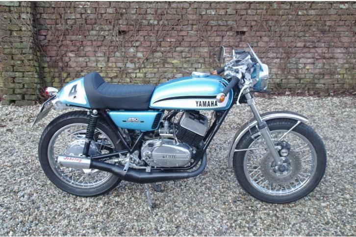 Niks origineel: Yamaha RD250 caferacer