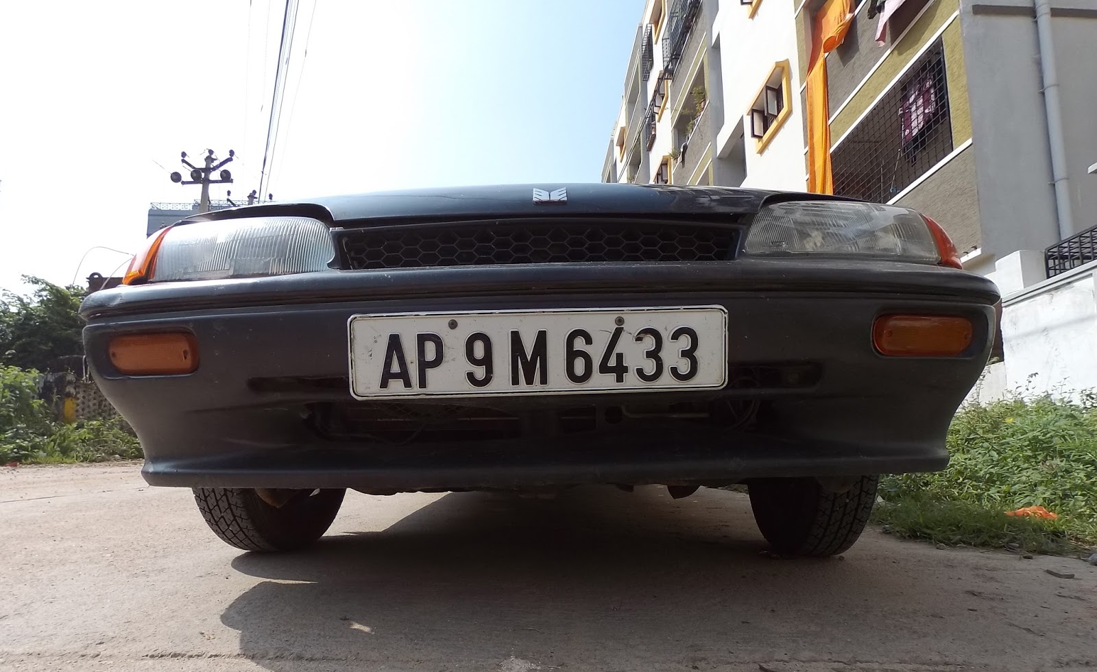 Aziz Siddiqui: DIY Maruti Suzuki Esteem Restoration Project - Part 1