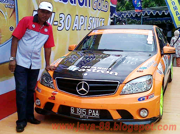 Java 88 Cutting Stiker: Mercedes Benz