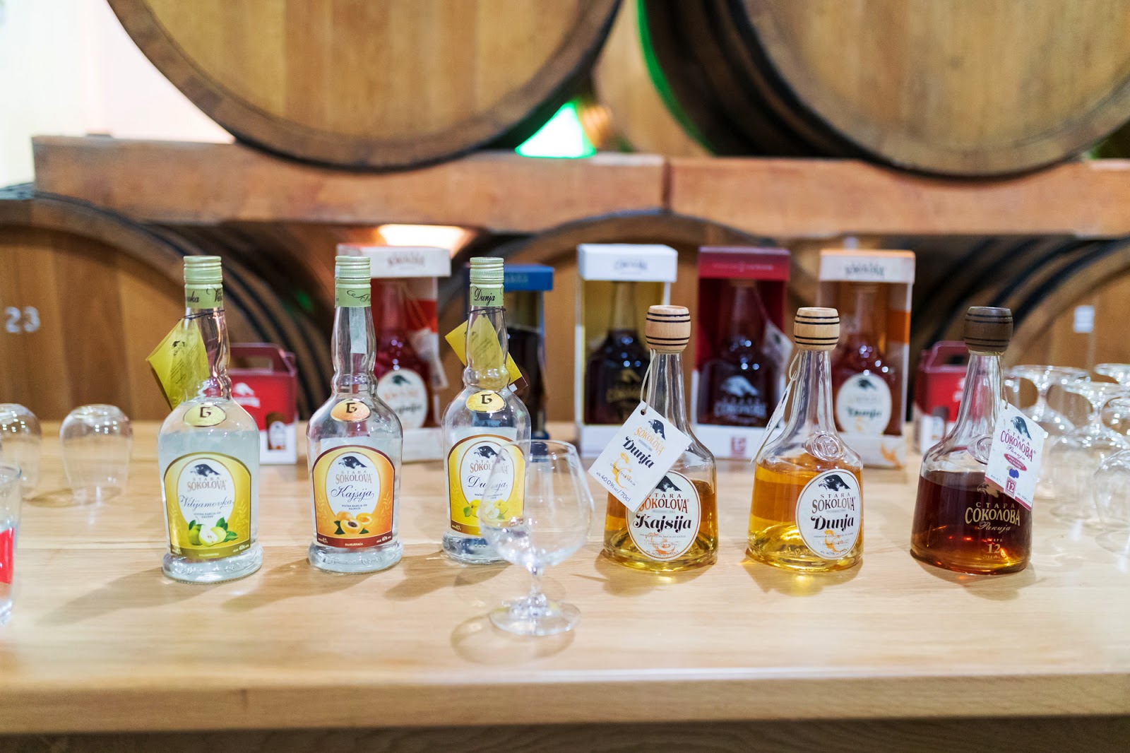 Rakija, uglavnom: Stara sokolova - rakijski putopis