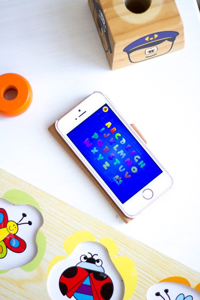 Kidloland Review & Giveaway | Little Paper Swans