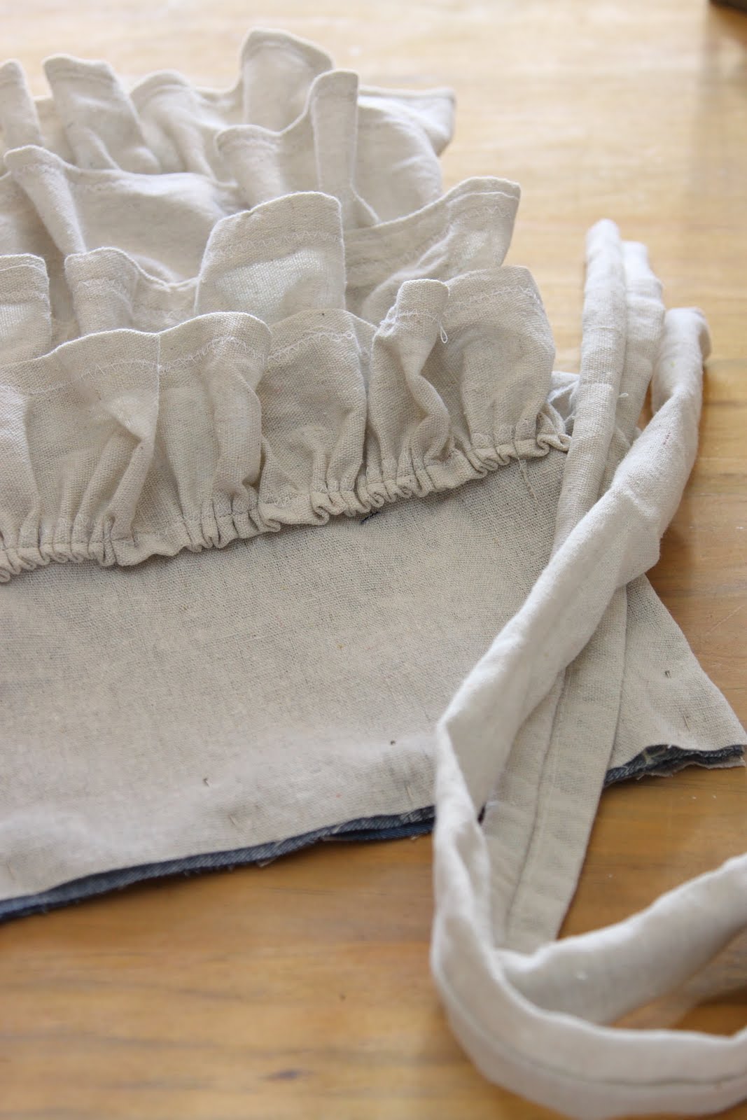 M Group Retail: Making a Ruffled Bag