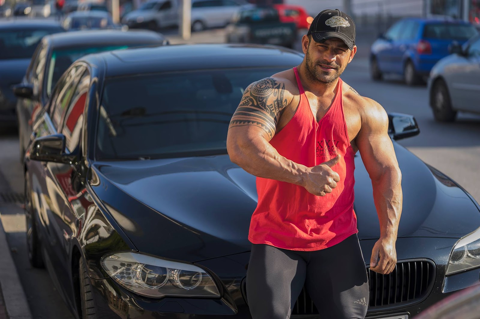 Muscle Lover: Greek muscle hunk Konstantinos Avgitidis
