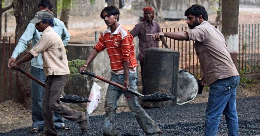 Stock Pictures: Road being surfaced with tar