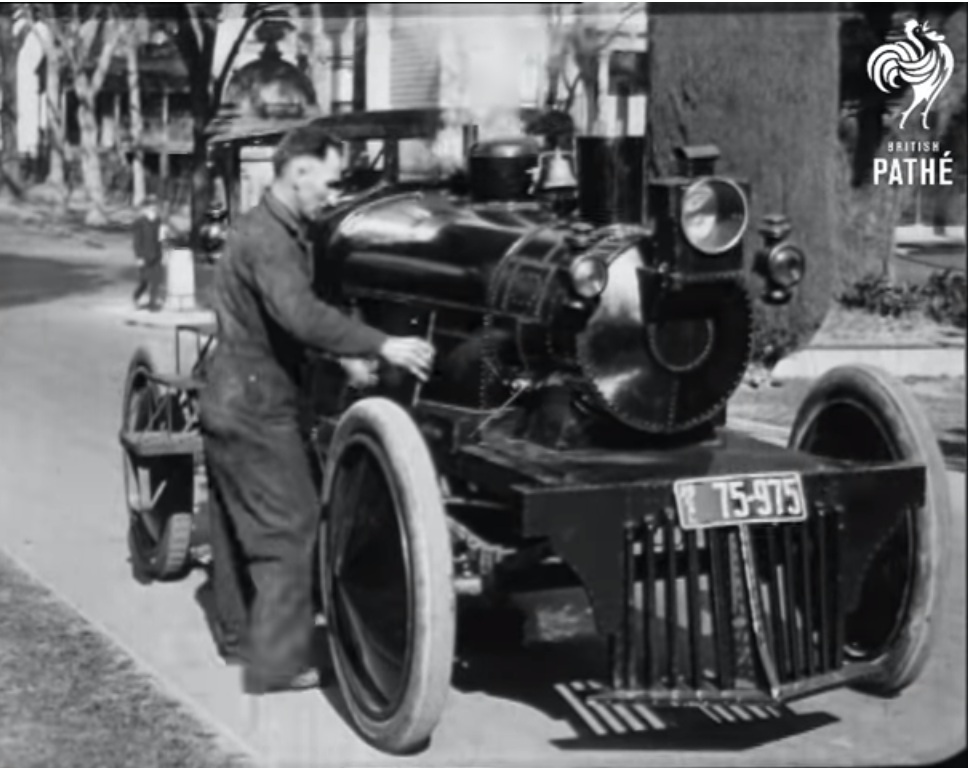 Foto-foto Mobil-Mobil Uap di Masa Kejayaannya