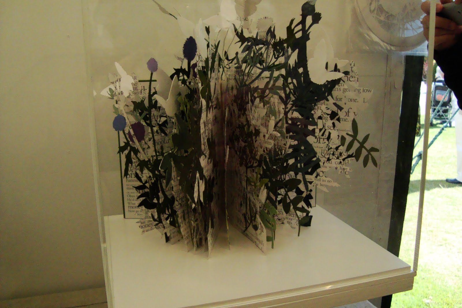 Lovely: Art in Action: Sarah Morpeth