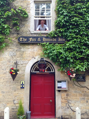 Nottingham Pubs: Fox and Hounds, Exton