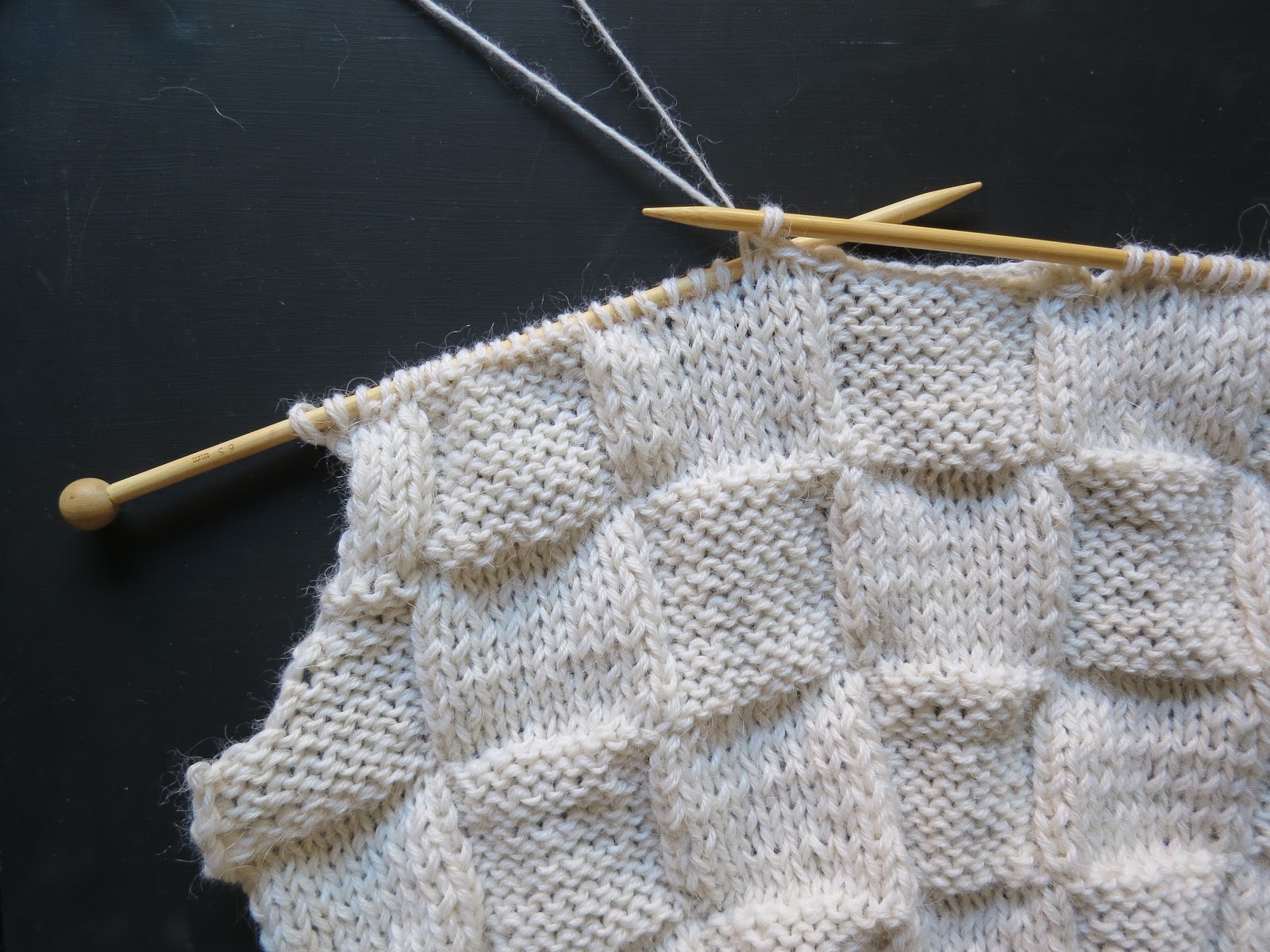 omⒶ KOPPA: omA KOPPA -korinpohjaneulePAITA